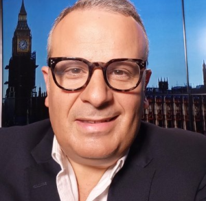 David Mencer Biography: Wikipedia, Early Life, Career, family, Net ...