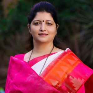 Rupali Chakankar Wikipedia: Biography, early life, occupation, Career ...